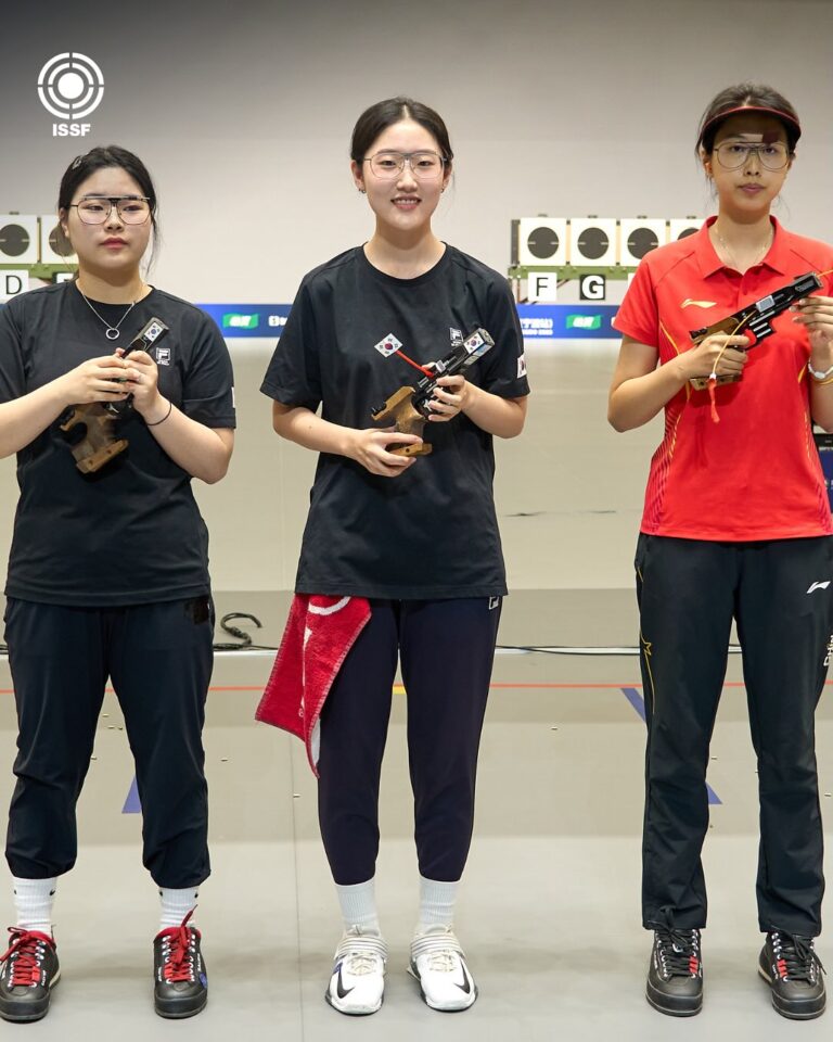 Day’s Results 10m Air Rifle Men & 25m Pistol Women Finals at ISSF World ...